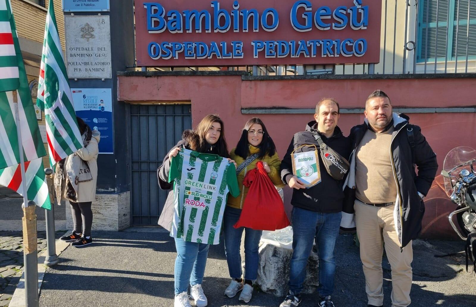 Monopoli-Roma andata e ritorno per portare doni ad un bimbo in ospedale ...